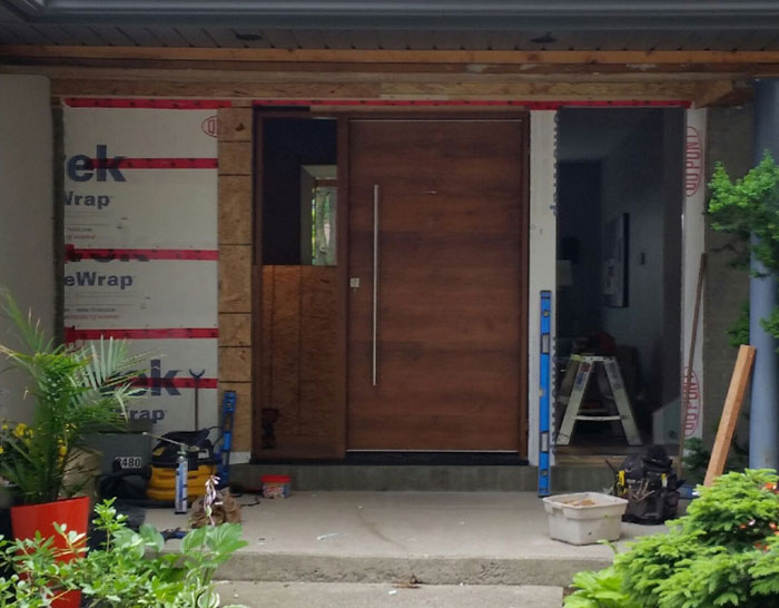 Modern Exterior door with side lite installed in Mississuaga - Modern Doors