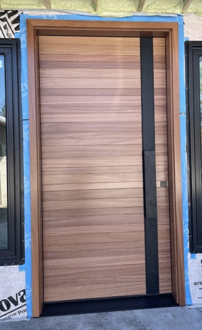 Modern Single Solid Wood Front Door Horizontal Lines - Modern Doors