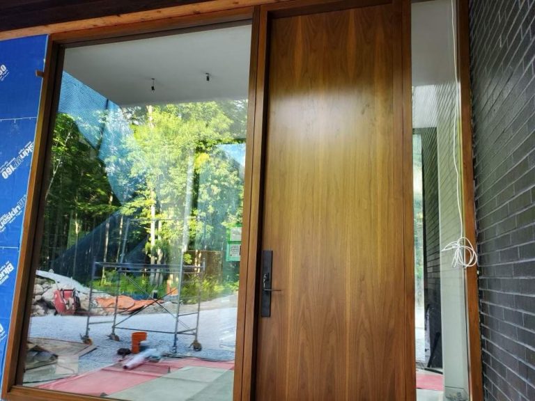 Modern Solid Wood Smooth finish Single Entry Door Grand Sidelight ...